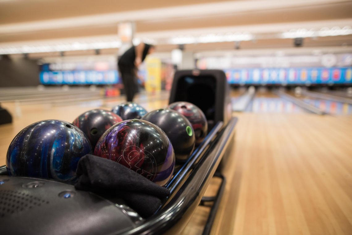 Kontakt • BOWLAND Bowling Center